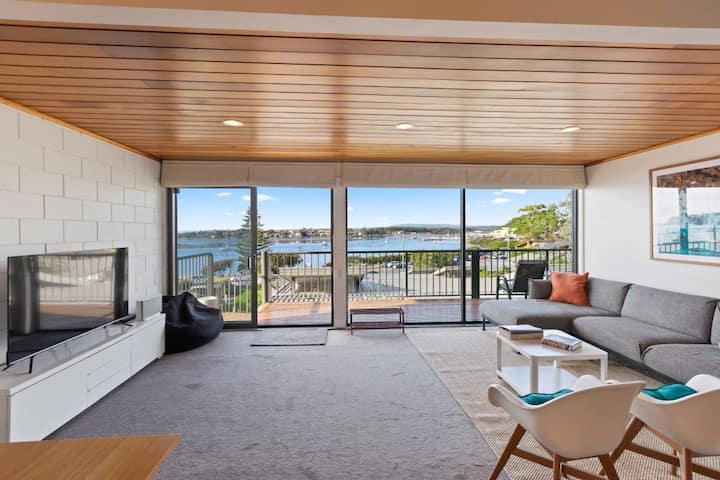 Penguin Mews - 4 Bedroom - Tura Beach