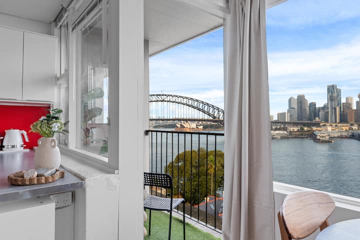 Harbour Horizons—chic Studio Above Sydney’s Icons - North Sydney
