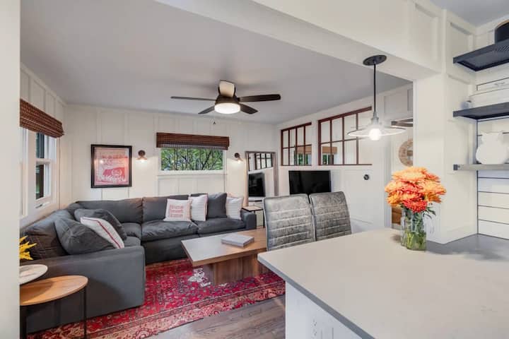 Bozemangetaways | Cozy Cottage 1 Block To Main - Bozeman, MT