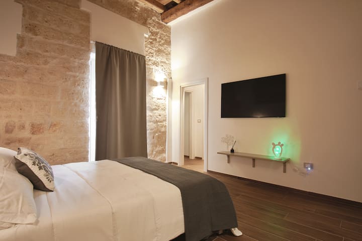 La Home 1909 - La Cattedrale - Trani