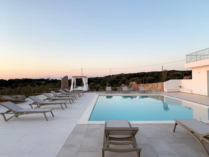 Casa Majore : Caratteristica Casa In Pietra - Santa Teresa Gallura