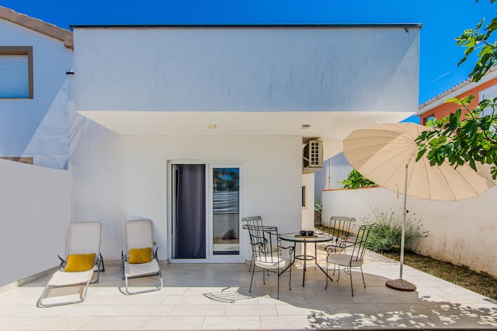 Holiday Home Korbar - Vir