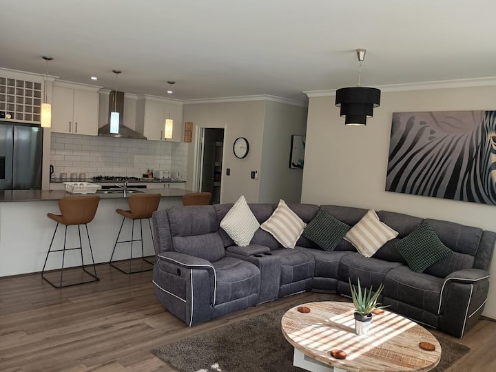 Eden Beach Re-treat - Mindarie