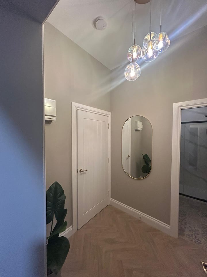 Apt 1 The Residence At Bt9 - 