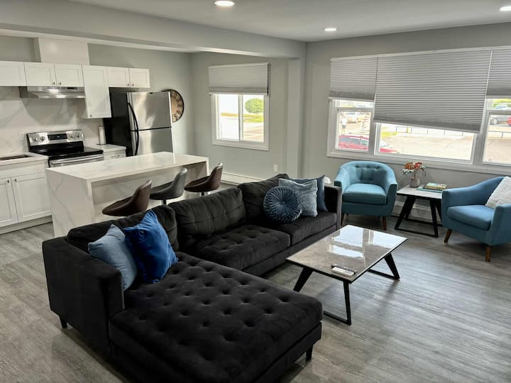 Upscale Niagara 2 Bedroom Suite - Niagara Falls