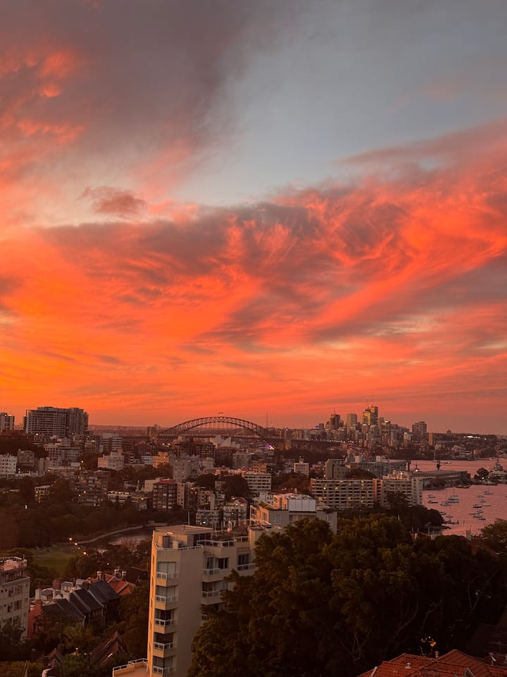 Luxury Stay With Iconic Views - Bondi Beach