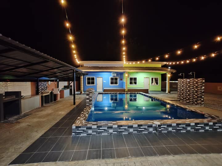 Chalet Restu Makabah Pool Melaka - Merlimau