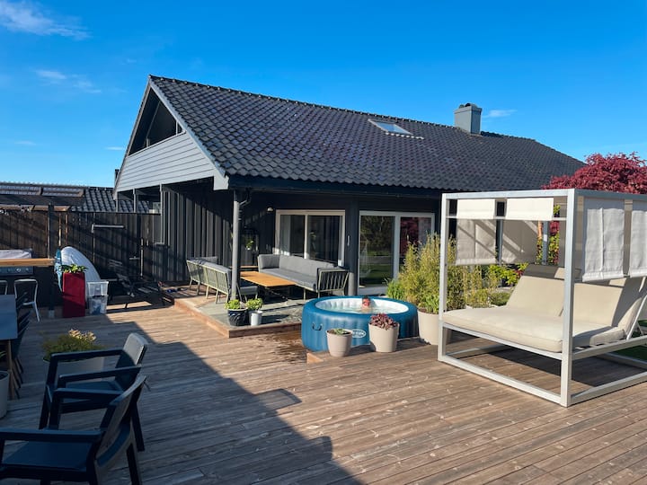 Stor Enebolig Med Flott Hage! - Stavanger