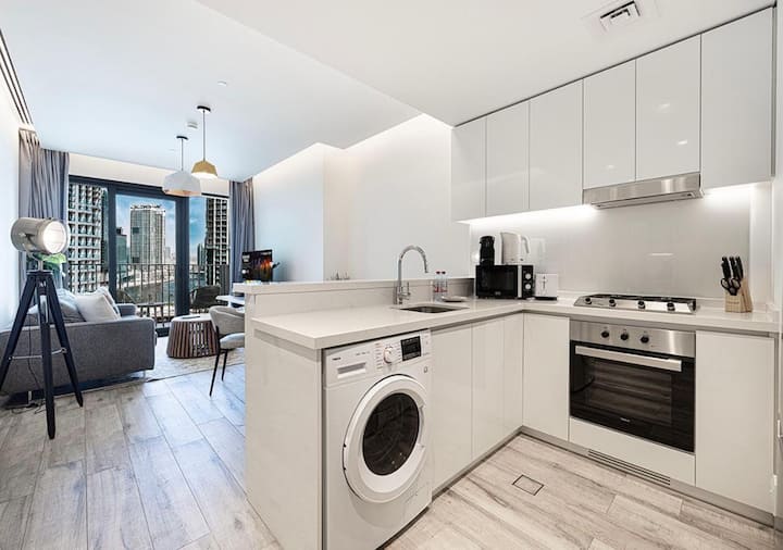 Waterfront 1br | Canal View | Fully Furnished - Dubaï