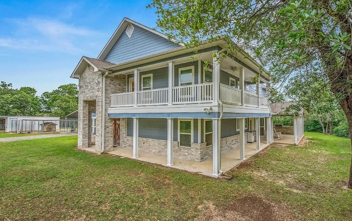 Blue Oasis - College Station, TX