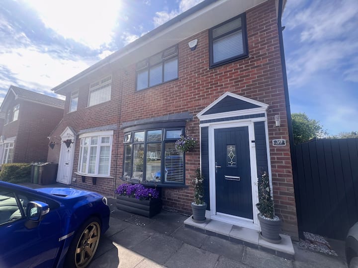 Golf Stay At Dodworth Avenue - Southport