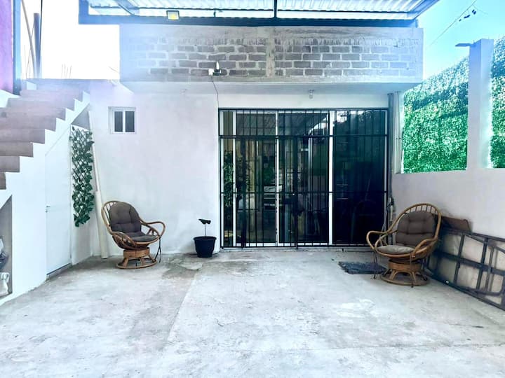 Solmar Home A 5 Min. Del Muelle De Zihuatanejo. - 지후아타네호
