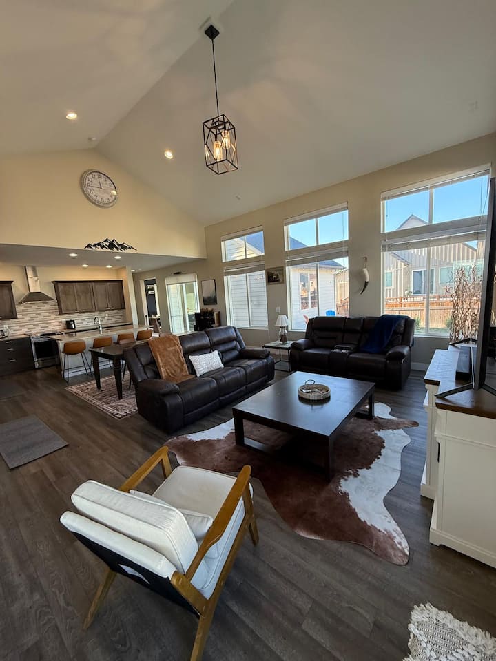 Brighton Home - City Cabin - Brighton, CO
