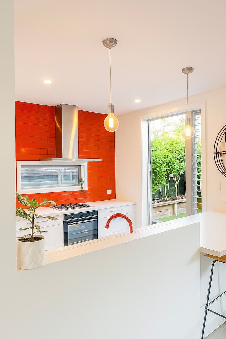 Seaside Stay | Walk To The Beach - Papamoa