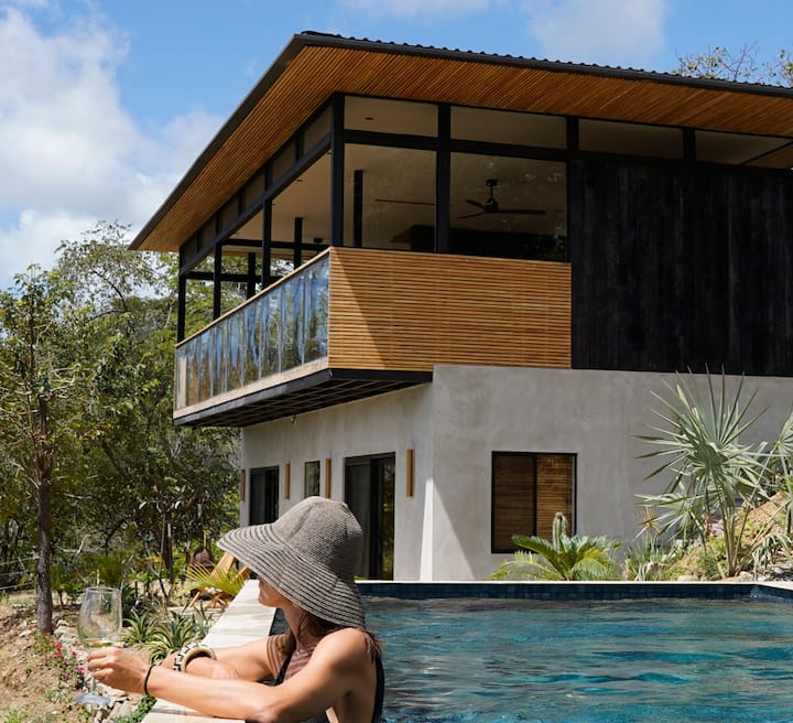 Design Home W/ Ocean View & Pool - Nicaragua