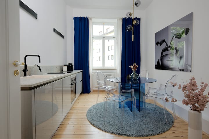 Maxsuite Schwabing | Home & Business (Vat) - Munich