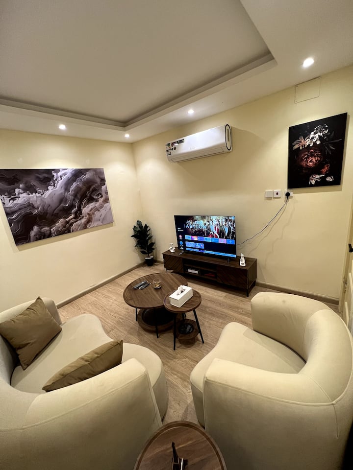 غرفتين و صالة بتصميم عصري - Jeddah