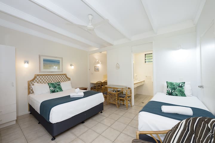 Standard Twin Studio Apartment 136 - Picnic Bay