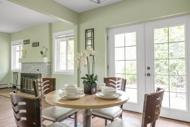 *New*charming Home On Westside - Colorado Springs, CO