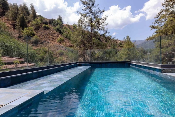 Kakopetria Luxury Villa W/ Pool - Галата