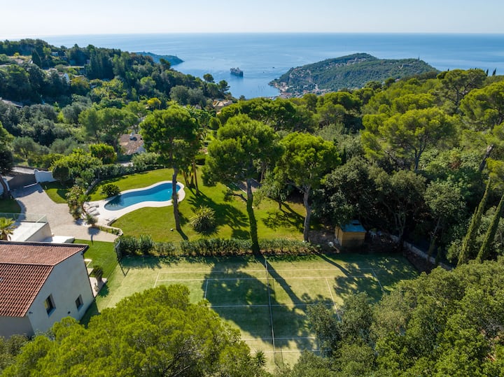 Villa 7 Chambres - Piscine - Tennis - Vue Mer - Villefranche-sur-Mer
