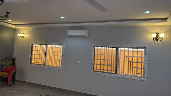 Maison En Location Saisonnière - Niamey