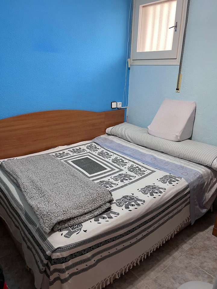 Habitación 2 Minutos De La Playa - Cambrils