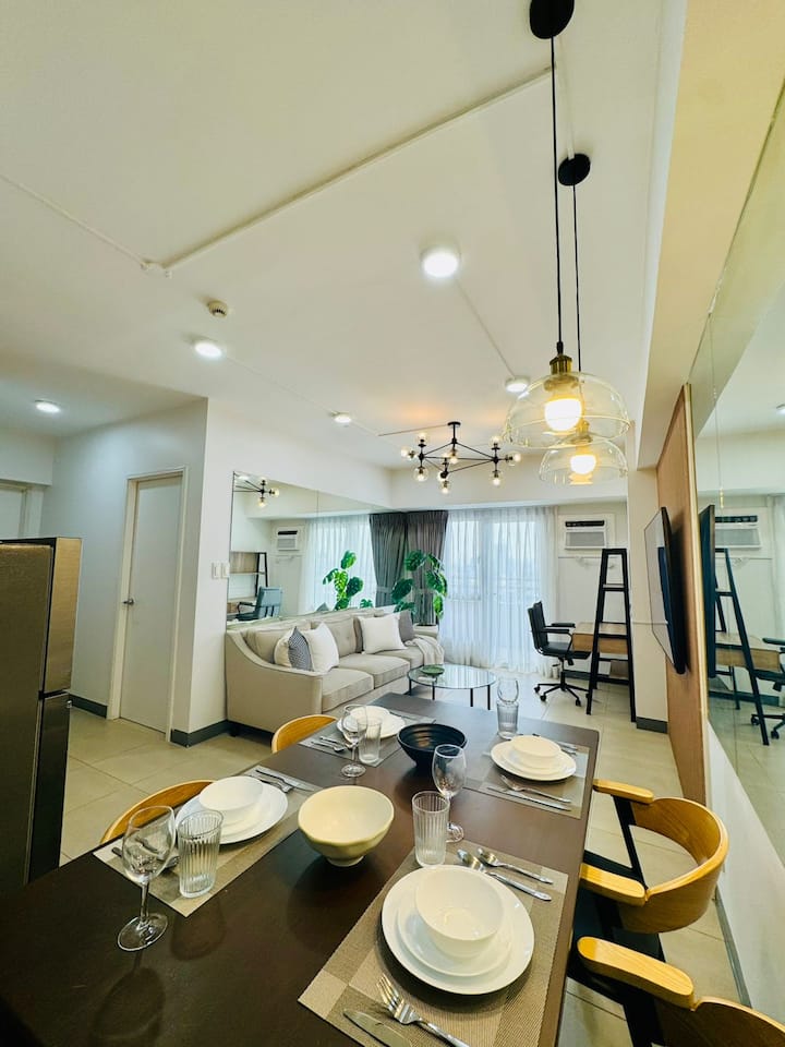 2br Premium Suite Makati + Parking - Manila