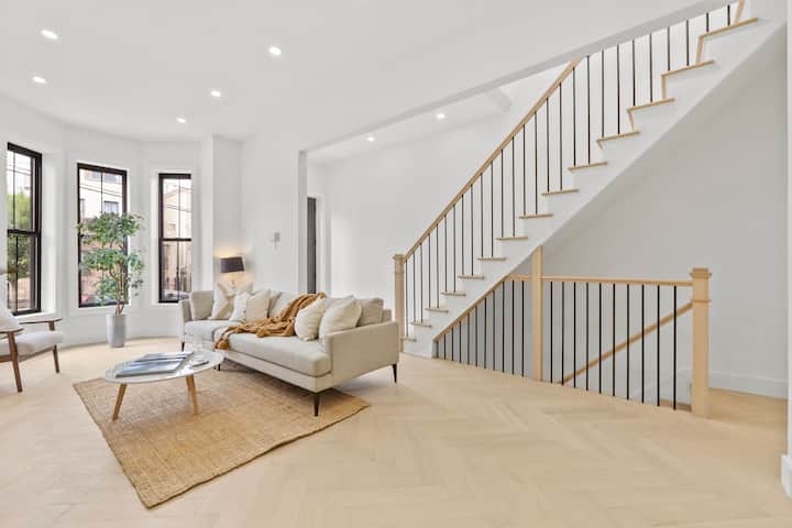 A Classic Townhome Next To Manhattan! - Jersey City, NJ