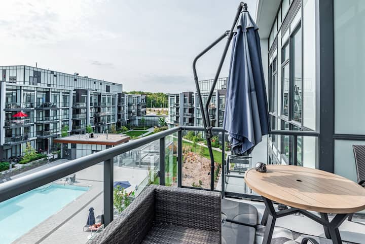 A Sweet Penthouse @ The Harbour - Innisfil