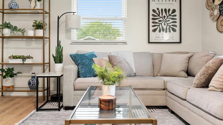 Modern Comfort In Maryville! - Maryville, TN