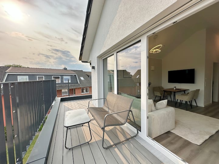 Exclusive Penthouse Apartment + Terrace - Kaltenkirchen