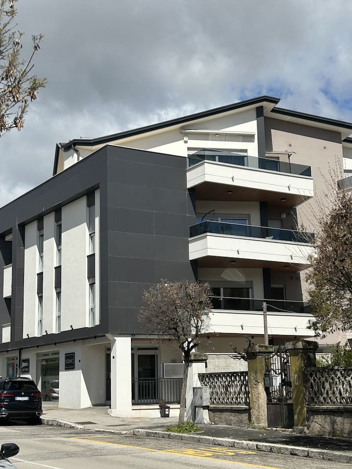 Host & Co - Avezzano