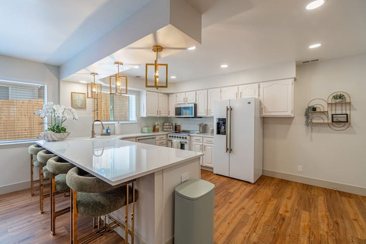The Deco Retreat - Unr - Pet Friendly - Reno