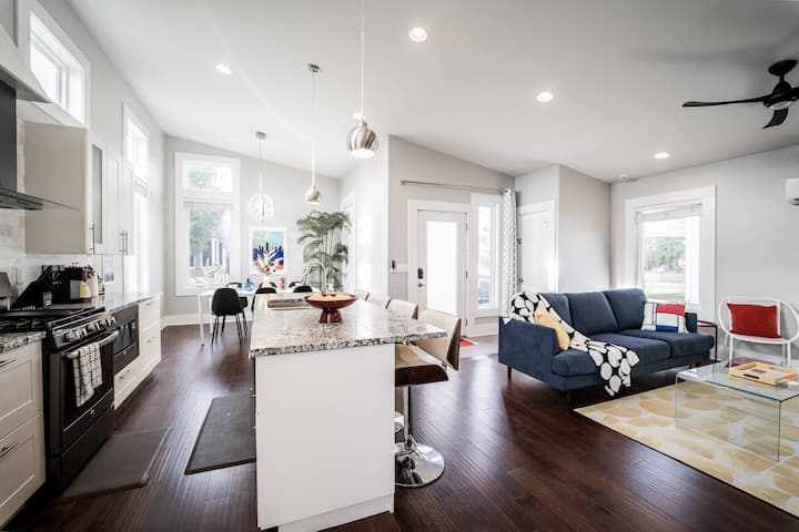 1br Luxury Fountain Sq Retreat W/kingbed & Soaktub - Irvington Historic District, IN