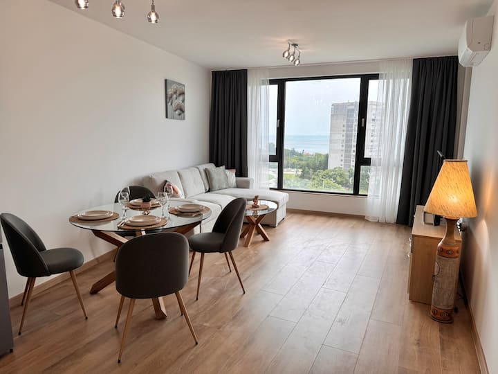 Breeze Home With Panoramic Sea View And Parking - Varna