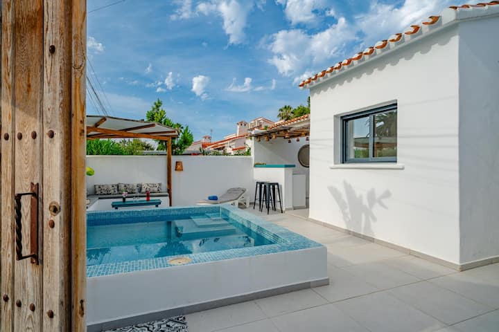 Casa Cala Blanca De Denia. - Pedreguer