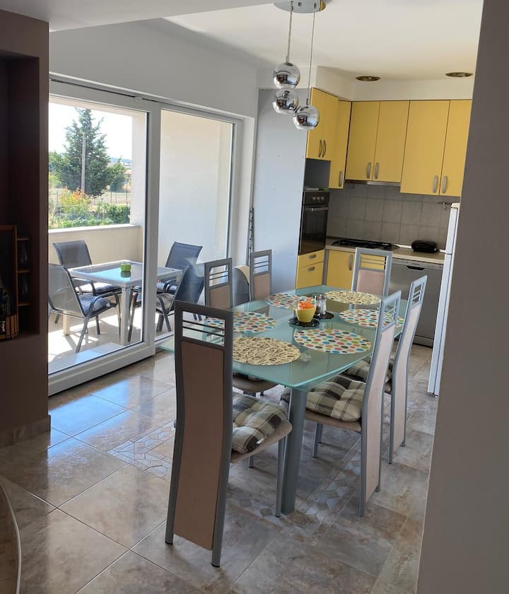 Three Bedroom Apartment - Pula