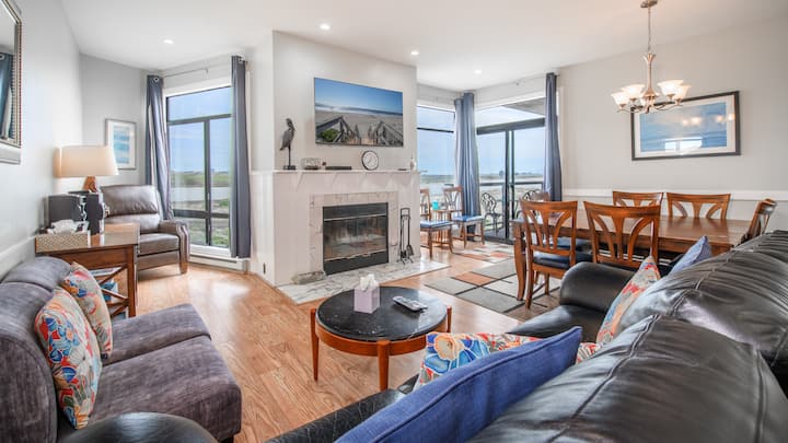 Sea La Vie 3br Condo Large Beach Front Deck - Watsonville, CA