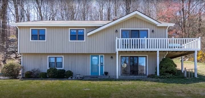 Charming Lakefront House For Summer - Brewster, NY