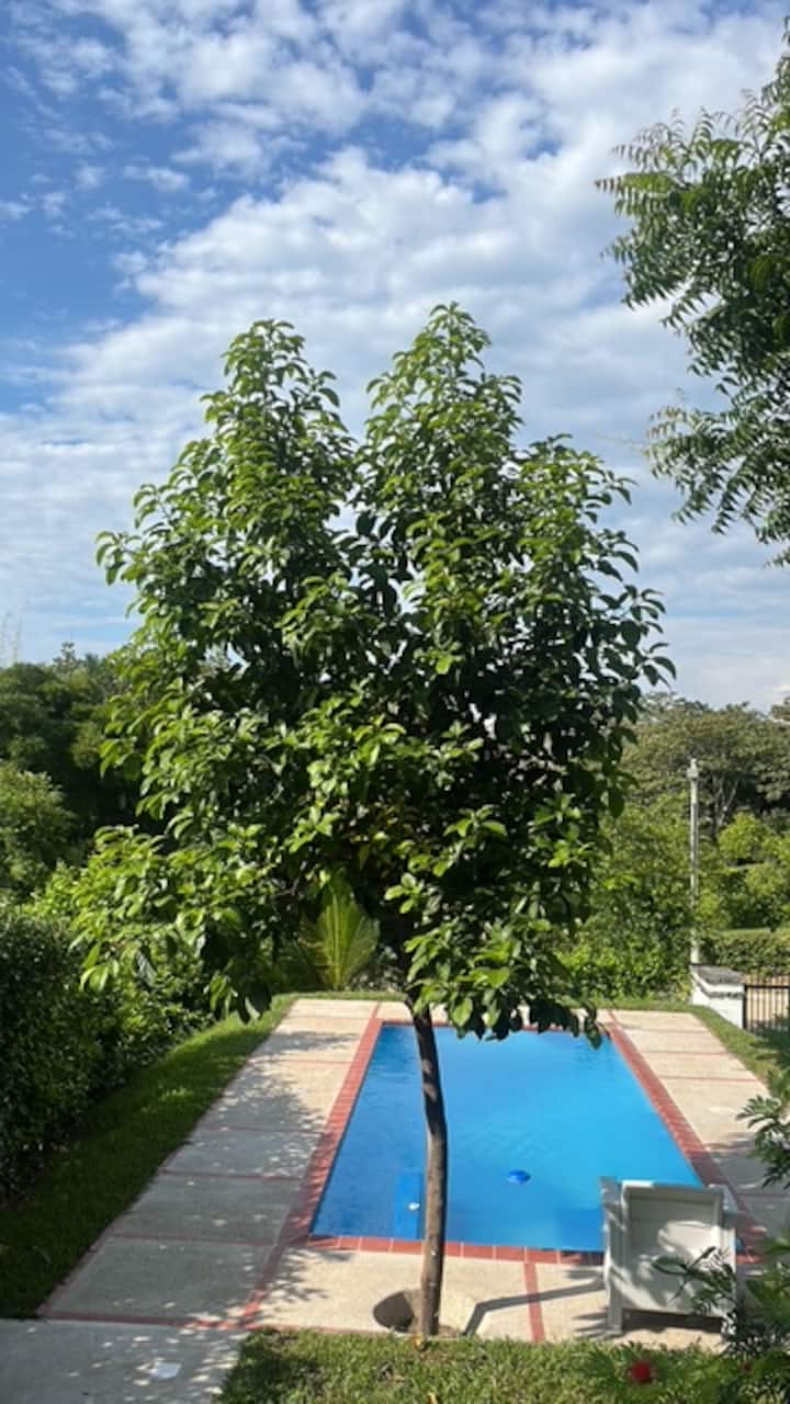 Casa Quinta Con Piscina - Carmen de Apicalá