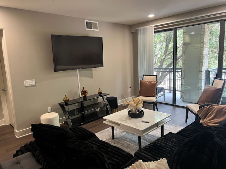 Comfy & Cozy -2b, 2b Apartment @ Legacy Plano. - The Colony, TX