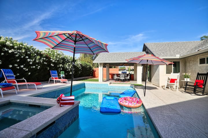 Legal:  Baygo's Cactus Oasis - Las Vegas, NV