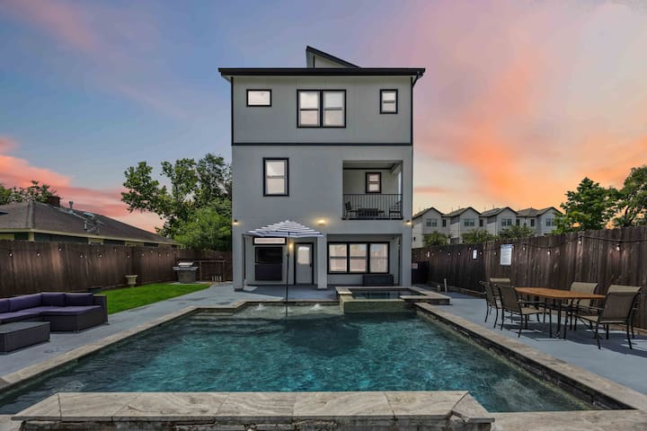 Resort Vibe W/ Pool&hot Tub Downtown Skyline Views - Houston, TX