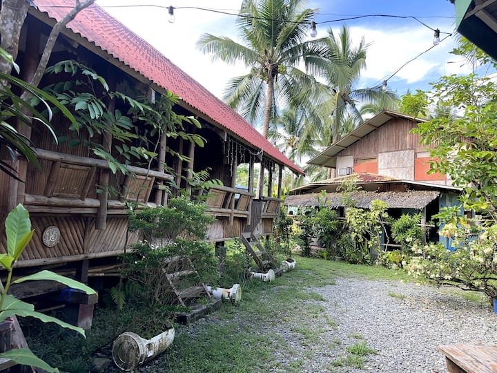 Quadruple With Attached Bathroom - Baler