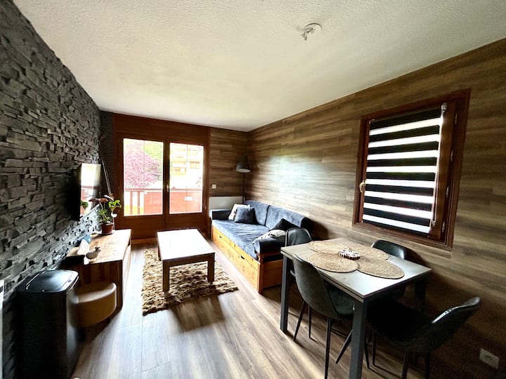 Appartement Au Pied Des Pistes Avec Piscine - Flumet