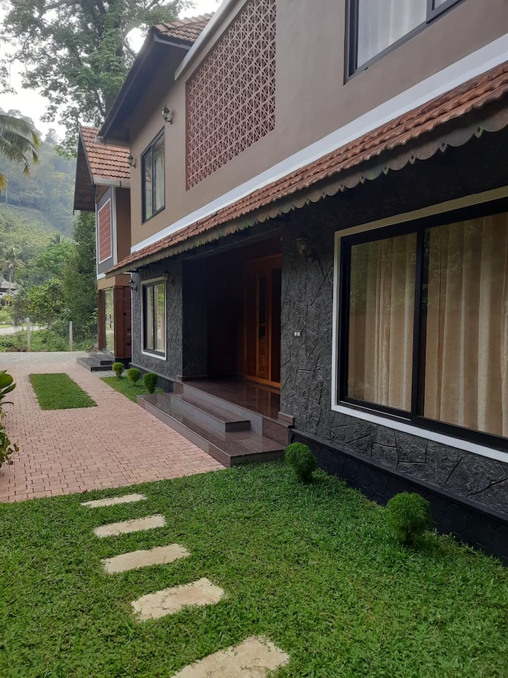 Vipinam, The Riverside Retreat - Kothamangalam