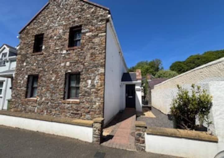 Little Gem In Laxey! - Isle of Man