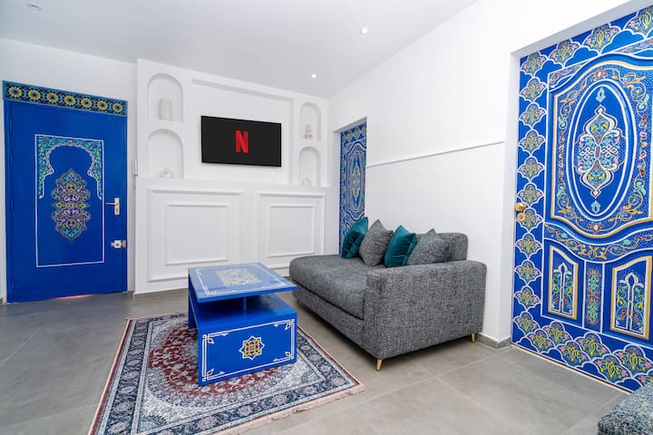 Petit Palais Bleu Près Du Centre - Tangier