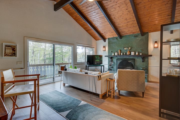 Chalet In The Mountain Foothills - Jackson, NH